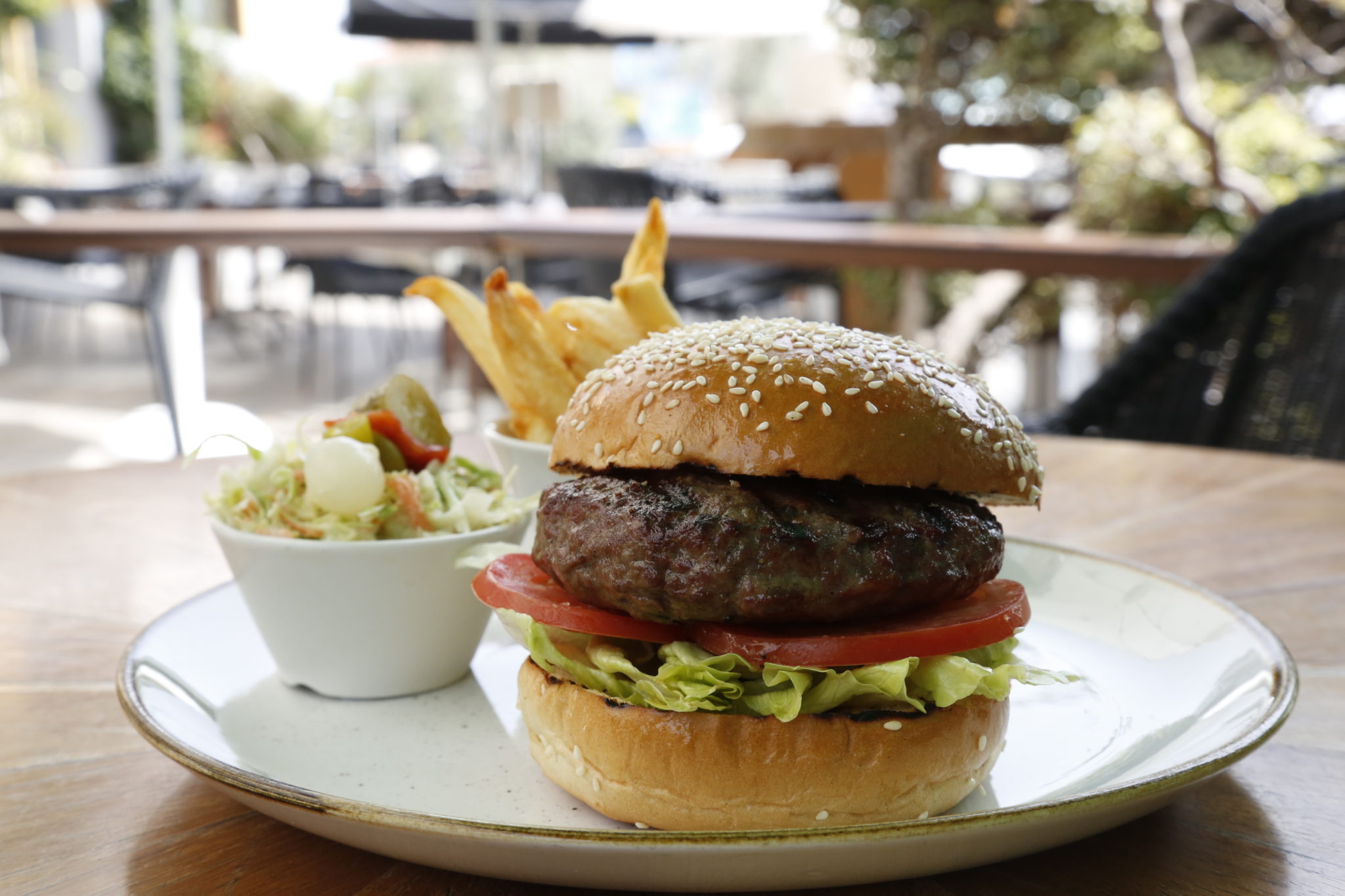 PLAIN BEEF BURGER – Uptown Square